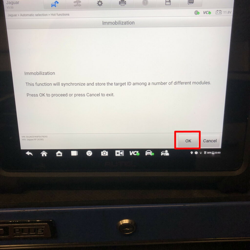 Jaguar Body Control Module | Fusebox BCM DX23-14B476-xx - Programming ...