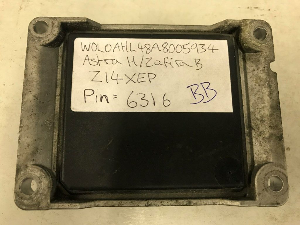 Vauxhall Opel Astra H Zafira B Z14XEP ECU Bosch | 0261208396 | 55558787 ...